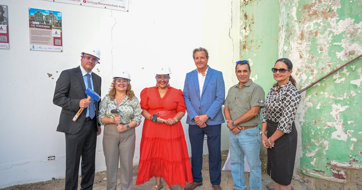 Restoration of the iconic Cas Veneranda in downtown Oranjestad has ...