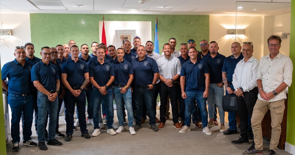 Twenty-two members of the Aruba Fire Department are in training in the ...