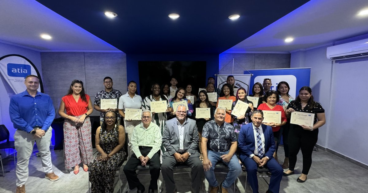 21 students receive a Customs Declarant certificate | Government of Aruba