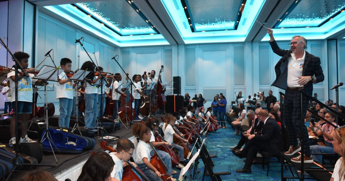 Leerorkest performance at the Renaissance Convention Center ...