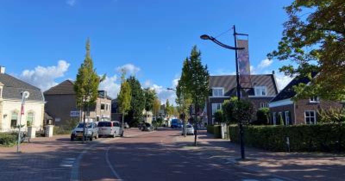 Samen op weg in het centrum van Heeze | Heeze-leende