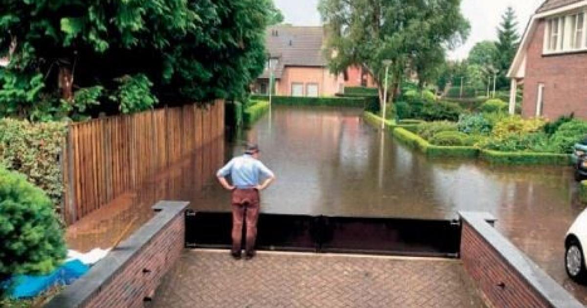 Waterkerende schotten plaatsen | Hoogheemraadschap Hollands Noorderkwartier