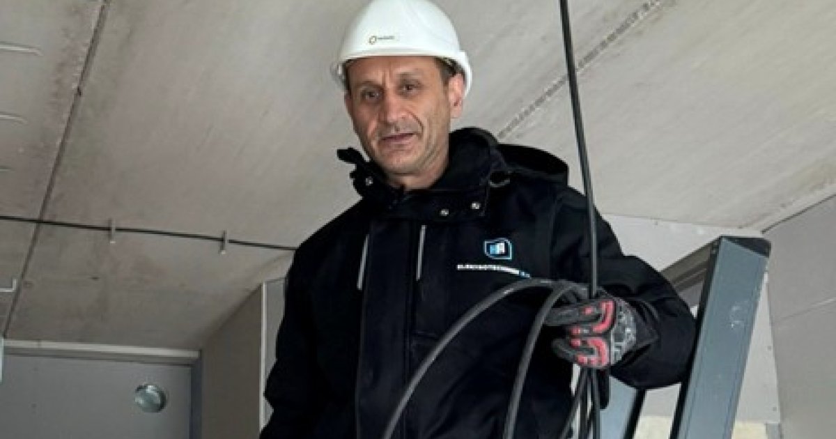 Keivan is weer aan de slag als elektromonteur | Laborijn