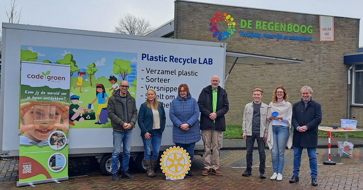 Aftrap vernieuwde duurzaamheidseducatie met mobiel Plastic Recycle Lab ...